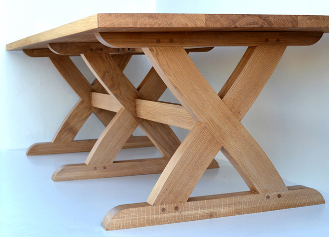 Makers Bespoke Furniture | Handmade Oak Dining Tables France